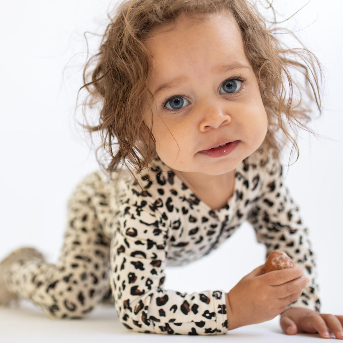 Beluga Baby Wrap | Rock n’ Roll & Babywearing